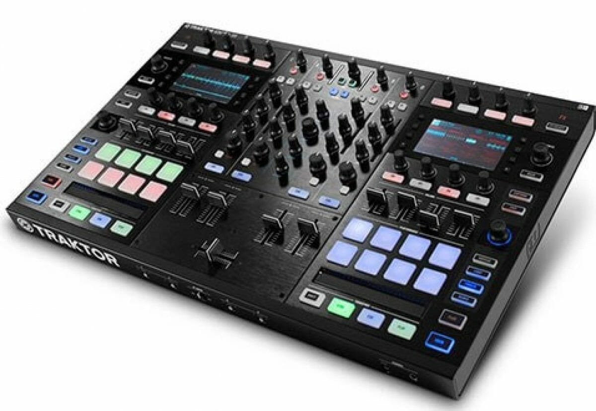 9 Best DJ Controllers of 2025 To Beat Out Your Best Work